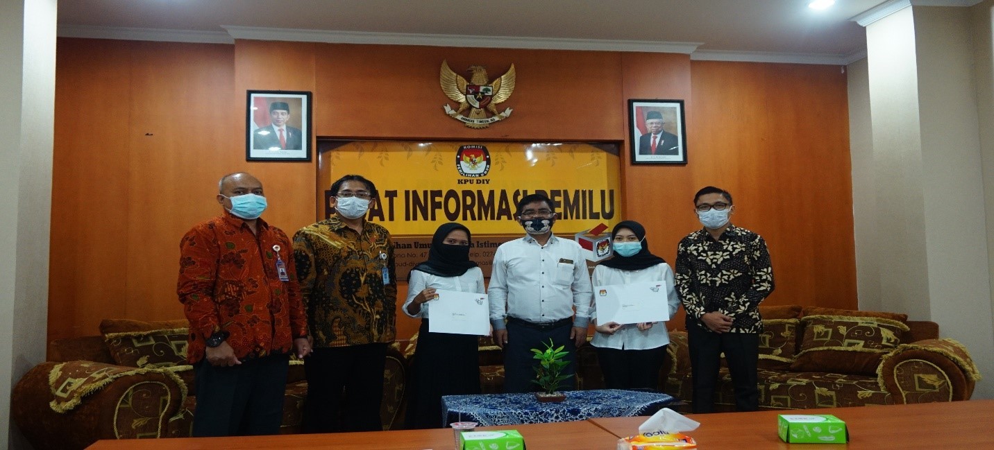 KPU DIY - KPU DIY Serahkan SK CPNS Formasi Tahun 2019